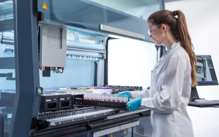 Microlab VANTAGE Liquid Handling System | Automated Liquid Handling | Hamilton Company